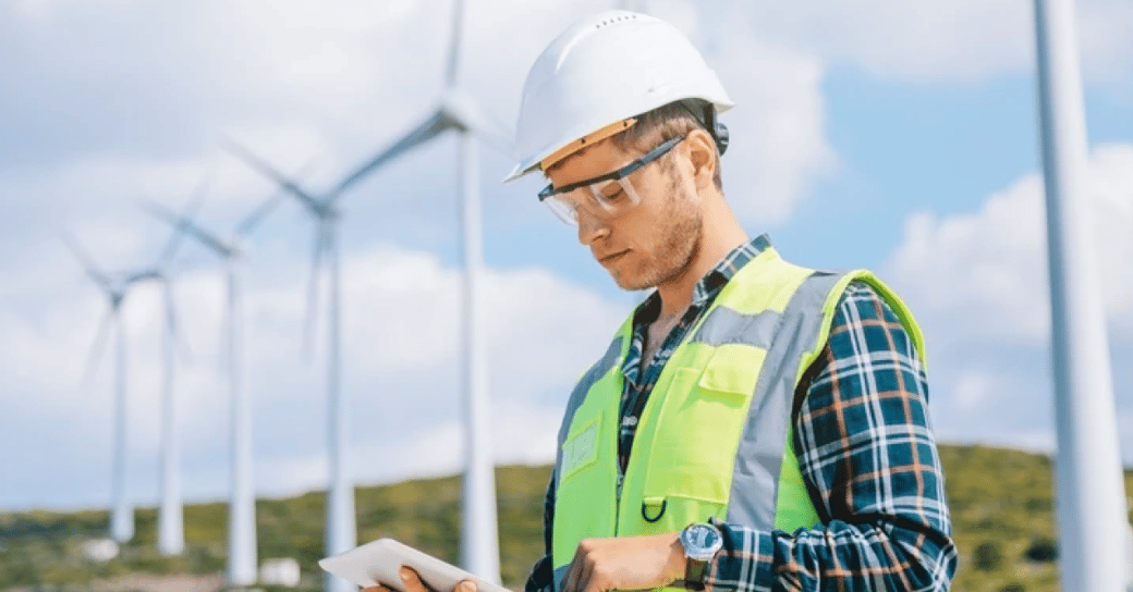 Common risks of lone working in a laboratory and how to mitigate them.