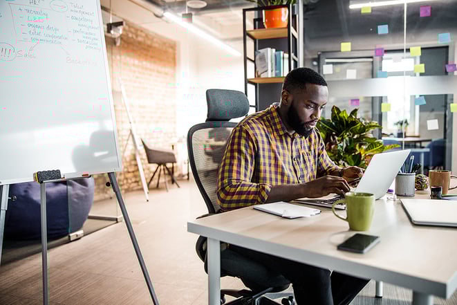 What lone worker regulations are there in the UK?